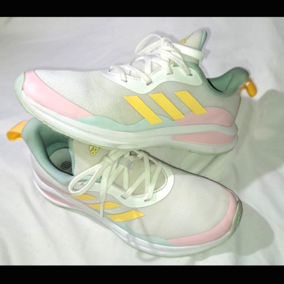 adidas | Shoes | Adidas Fortarun Sports Girls Shoes Size 55 White ...